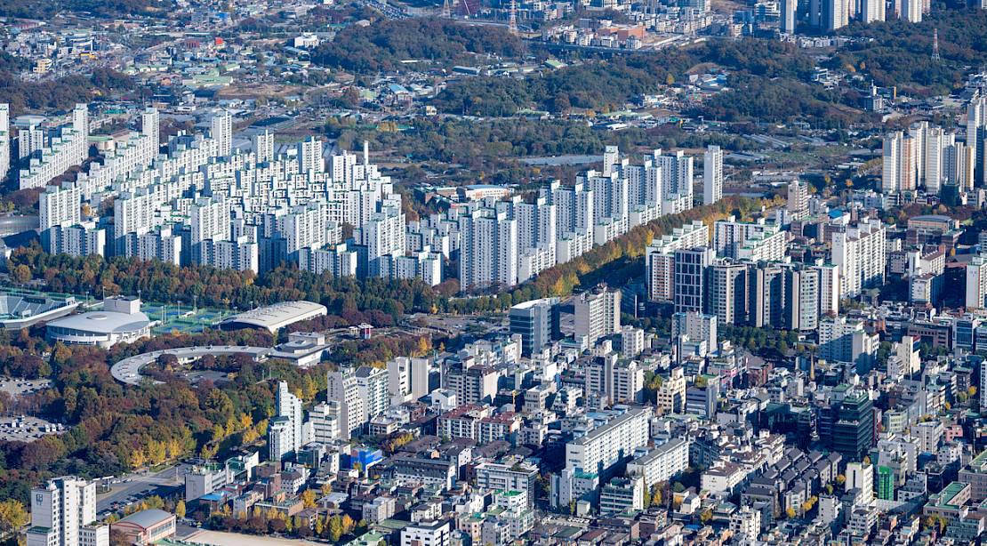 Growing Korean SMEs and startups amidst its chaebol-centered economy ...